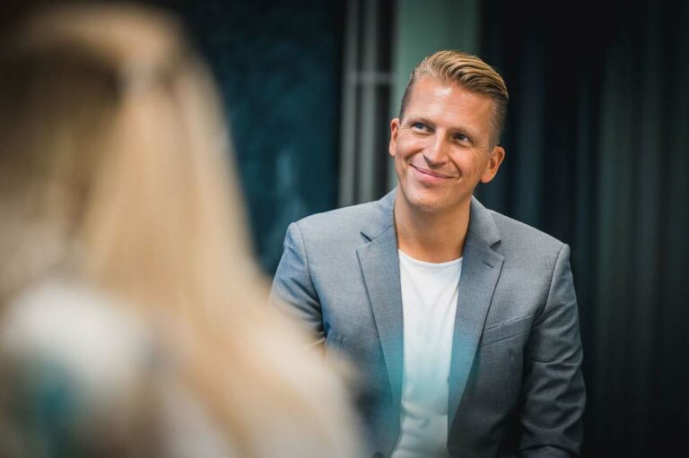 Tobias Beck - Bestseller Autor & Internationaler Speaker